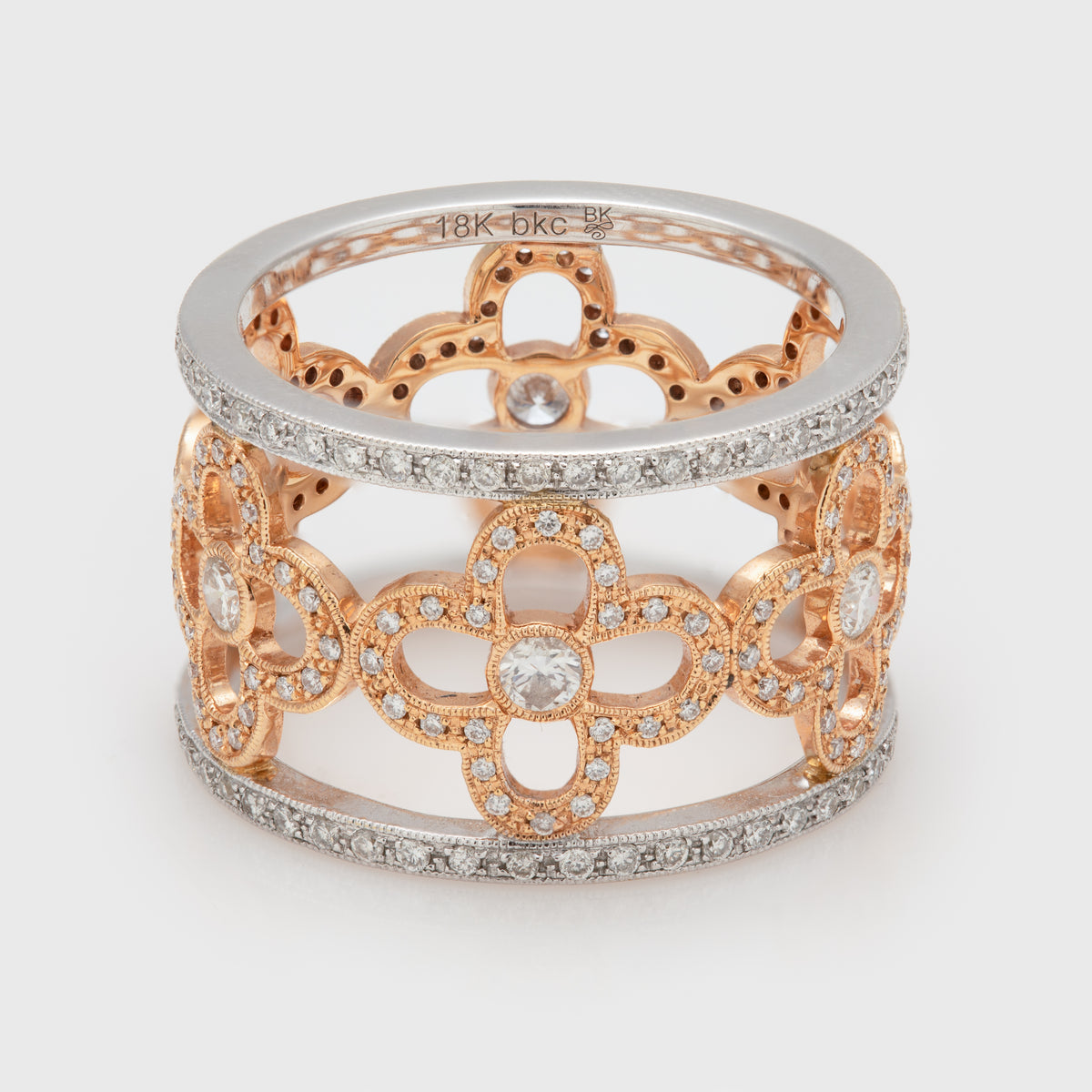 Filigran Clover Design Ring – Pavé Fine Jewelry Design